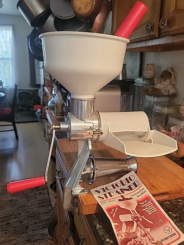 Original Box, Vintage Victorio Strainer #200 Tomato, Fruit Juicer Sauce ...