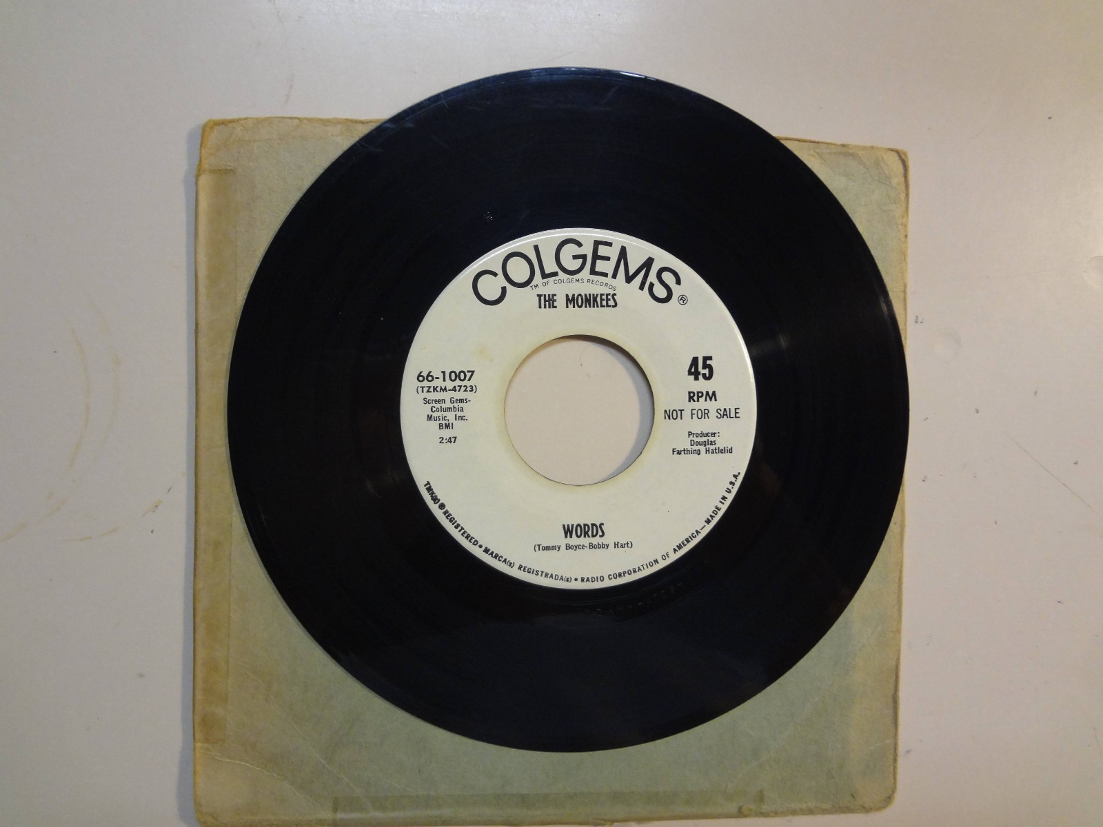 MONKEES: Pleasant Valley Sunday-Words-U.S. 7" 67 Colgems Records 66 ...