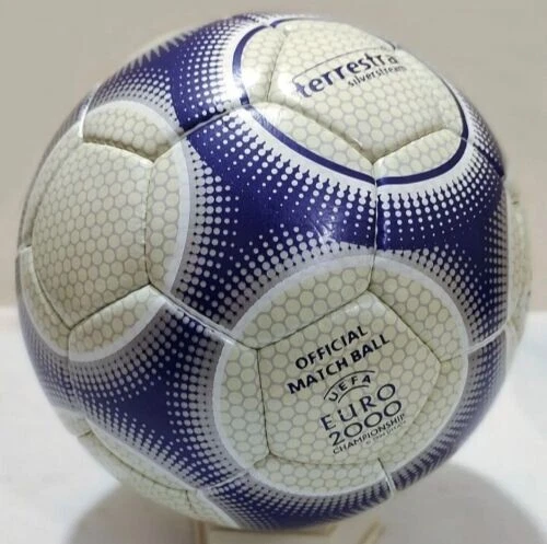 2000 World Cup Ball