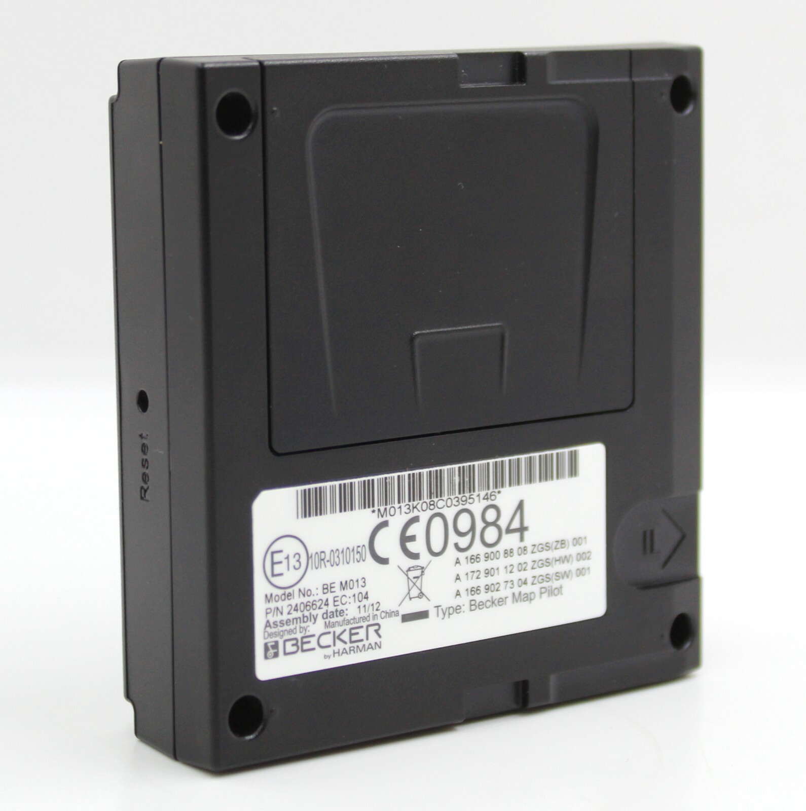 GENUINE MERCEDES BECKER SAT NAV NAVIGATION MAP PILOT LATEST MAPS ...