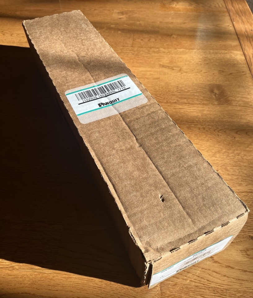 Panduit Patchlink Horizontal Cable Manager 19" Front 2RU WMPF1E, 34110 ...