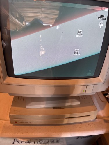 Vintage Apple Macintosh Mac LC II Computer & 15” Monitor. Tested ...