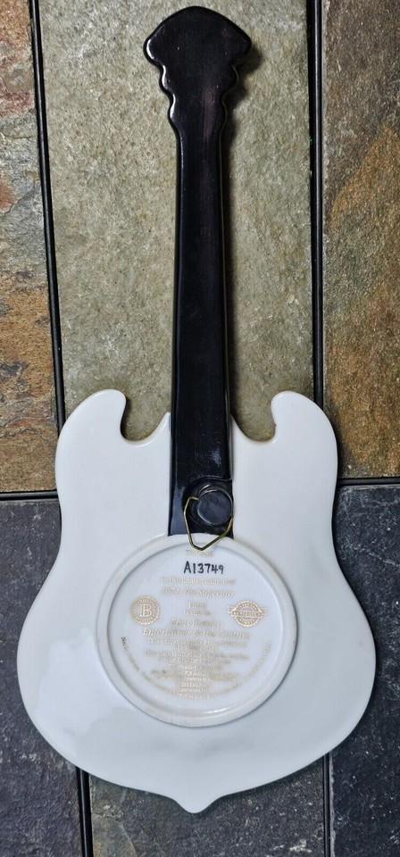 Elvis Presley Guitar Shape Collector Plate Collection Entertainer of ...