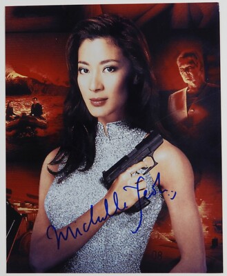 Michelle Yeoh JSA Autograph Signed 8 x 10 photo Bond Tomorrow Never ...