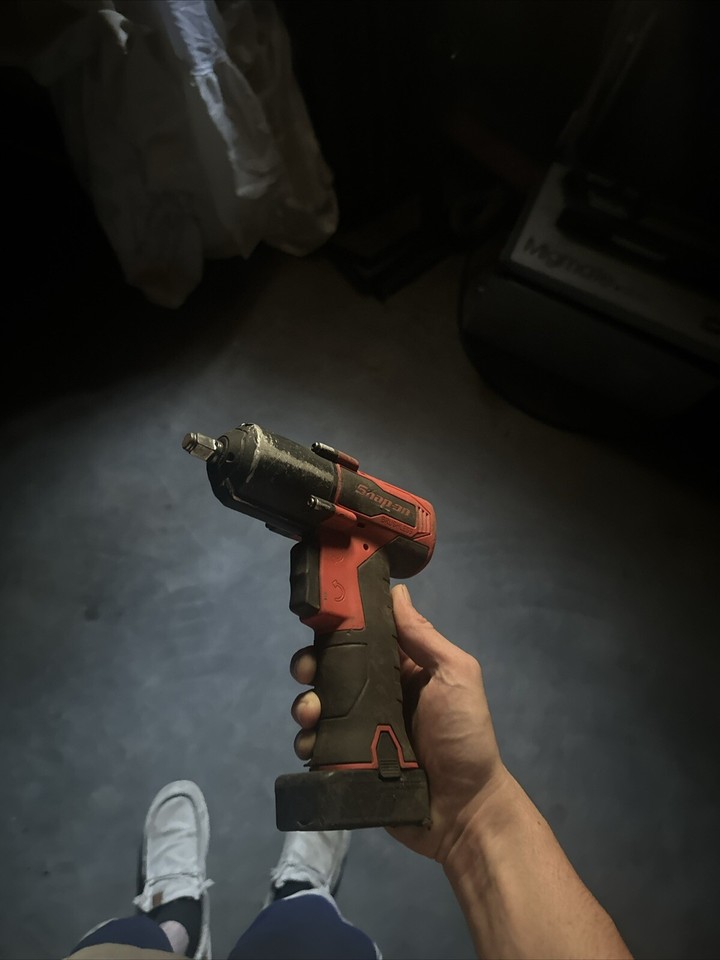 Snap-On CT861 Red Cordless 3/8" Impact Wrench With Battery And Charger ...