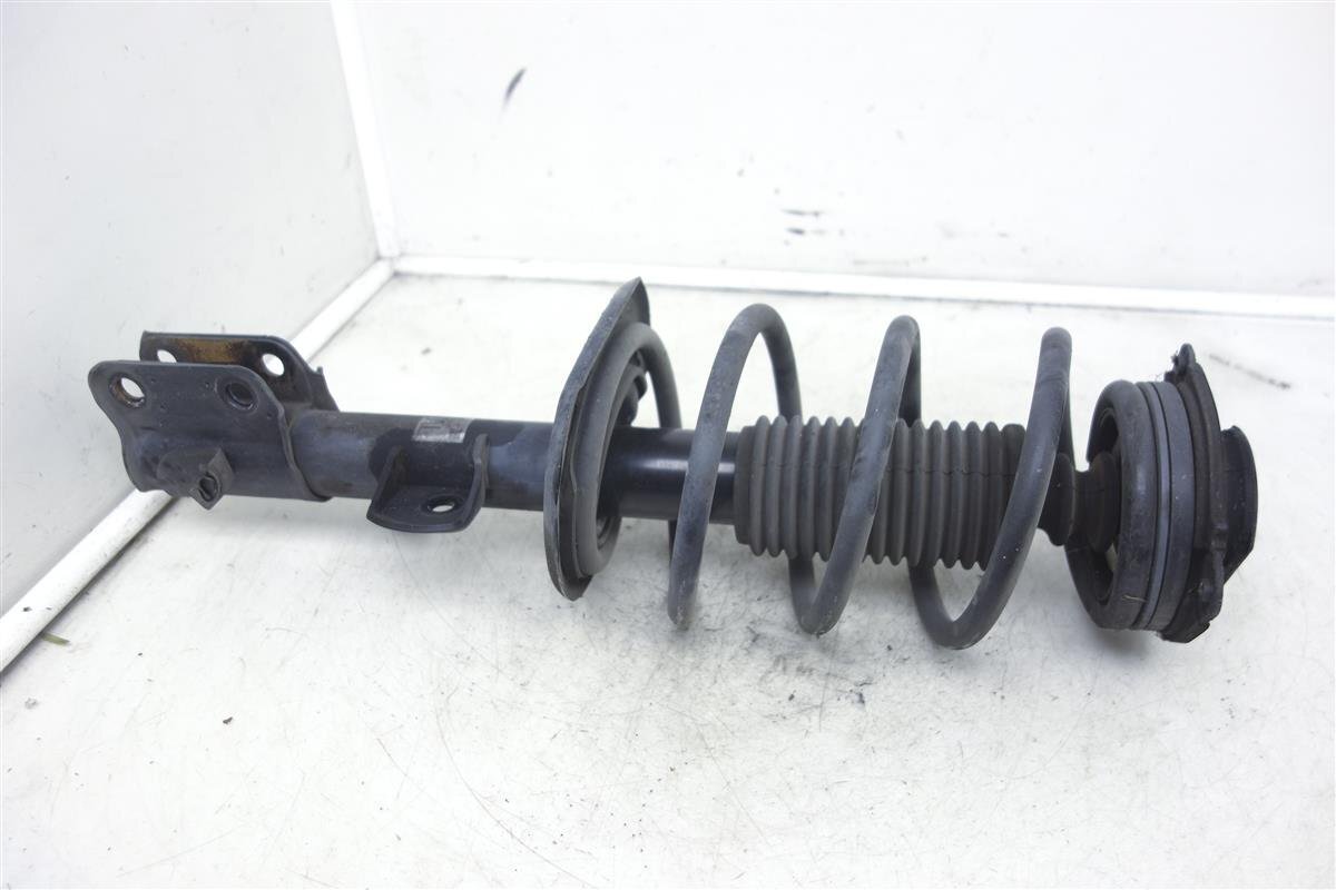 2011-2017 Nissan Juke Sl 1.6L Fwd Front Driver Strut Spring Absorber ...