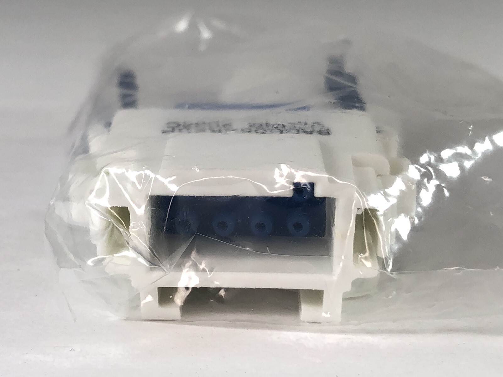 LOT OF (48) BOEING AIRCRAFT AEROSPACE CONNECTOR BACC65AK211P 8-POSN #16 ...