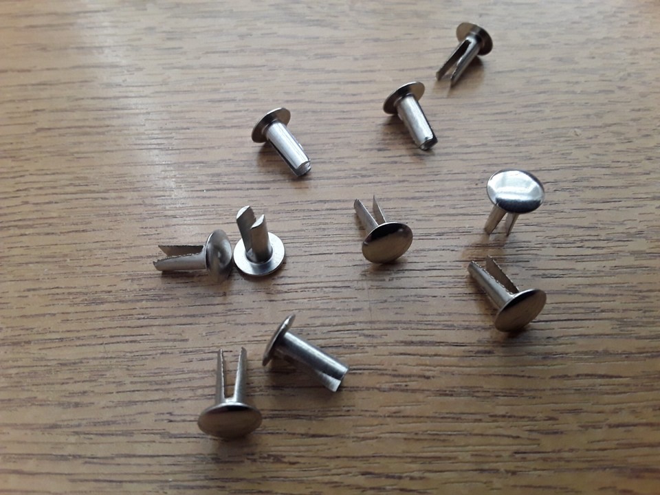 5/32" x 3/8" Bifurcated Split leg nickel plated Steel Rivets Oval Head ...