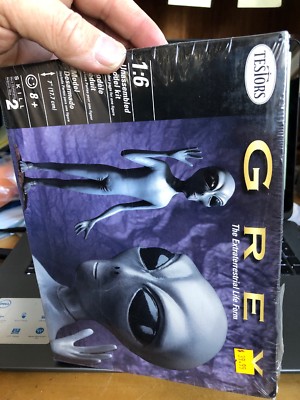 vintage 1995 Testors GREY alien model kit set #761 new sealed w/ box ...