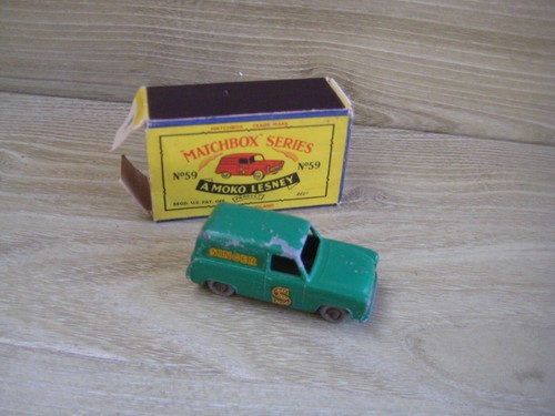 MATCHBOX 1-75 REGULAR WHEELS MB59A FORD THAMES DARK GREEN (Paint chip ...