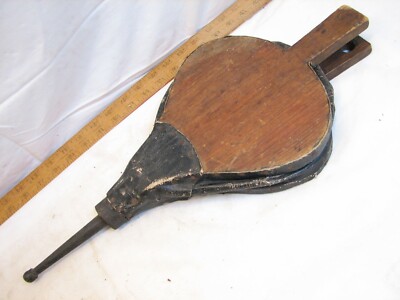 Primitives - Fireplace Bellows