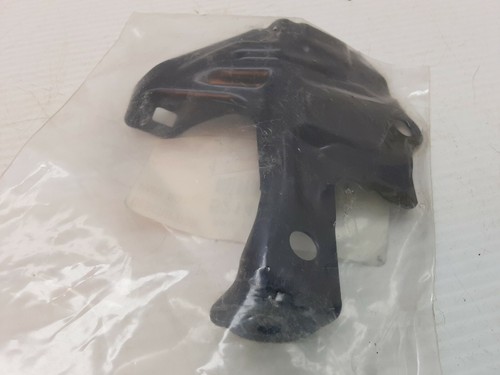 NEW OEM 2018-2020 TOYOTA CAMRY FRONT BUMPER RIGHT UPPER BRACKET 52141 ...