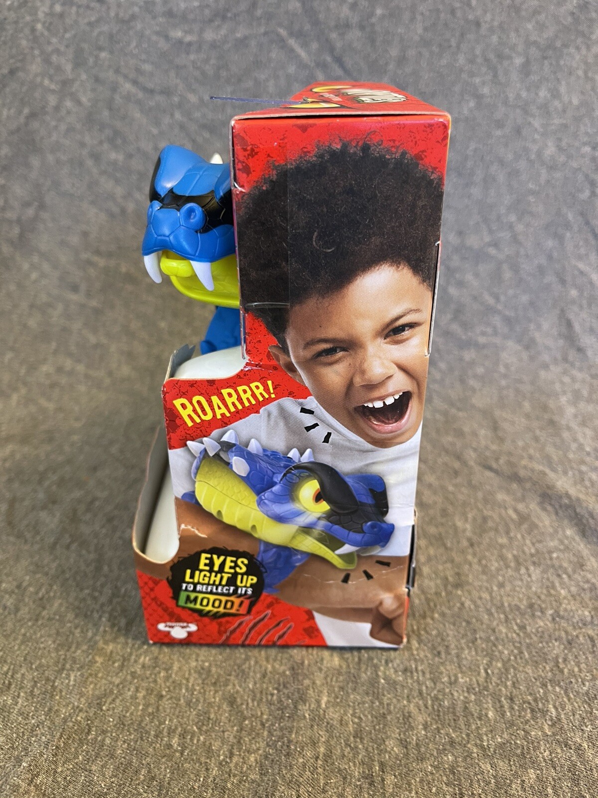 Little Live Pets Wraptiles Croxor Light up Eyes 25 Sounds Slap Band ...