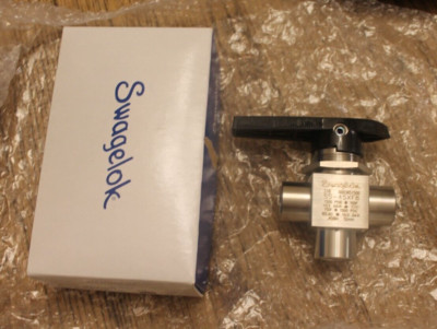 SS-45XF8 Swagelok Stainless Steel 1-Piece 40 Series 3-Way Ball Valve, 3 ...