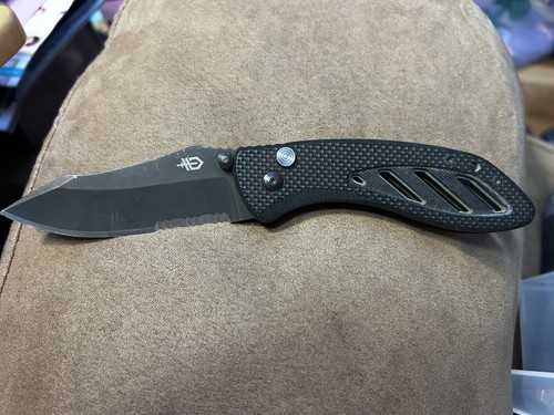 Gerber Instant Assisted Open Pocket Knife Plunge Lock Combo Edge Blade ...