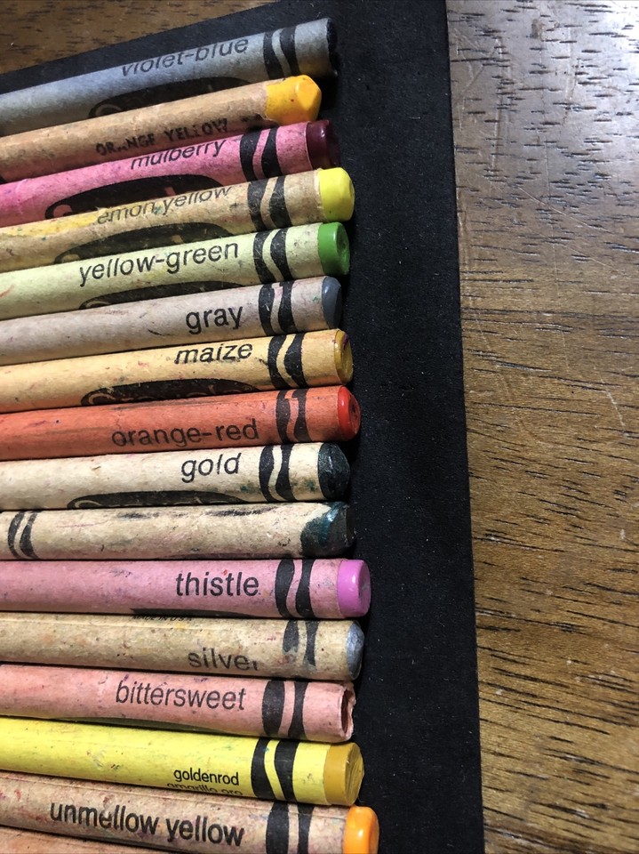 17 Lot Crayola crayon colors: maize, orange-red, And Others ...
