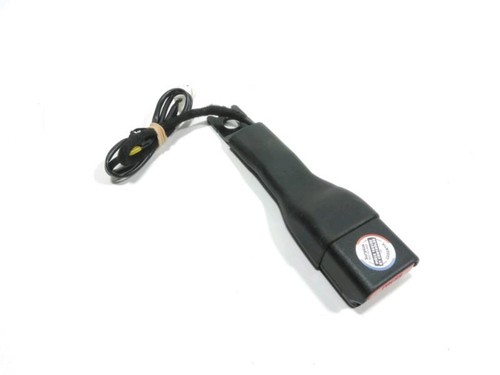 Attache ceinture avant gauche PEUGEOT 108 B0009142ZD/R:81537422 | eBay