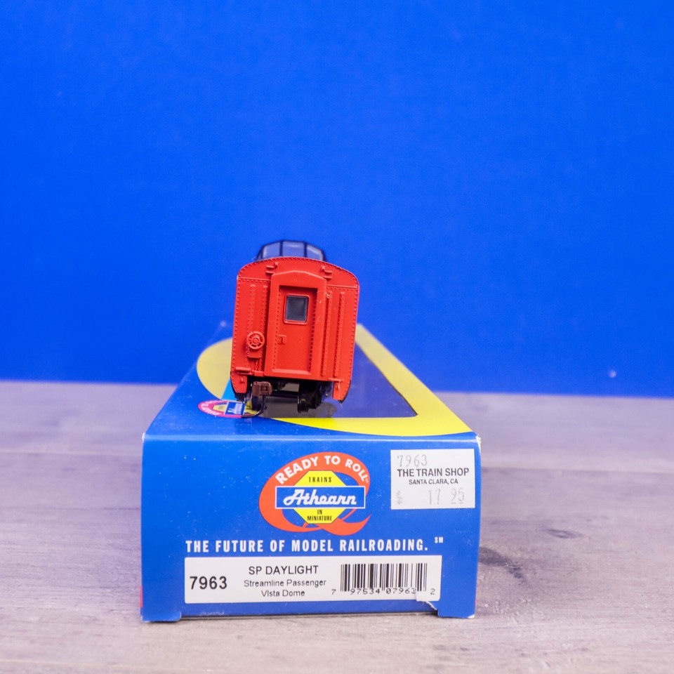 Athearn 7963 RTR HO Scale Southern Pacific SP Daylight 72' Vista Dome ...