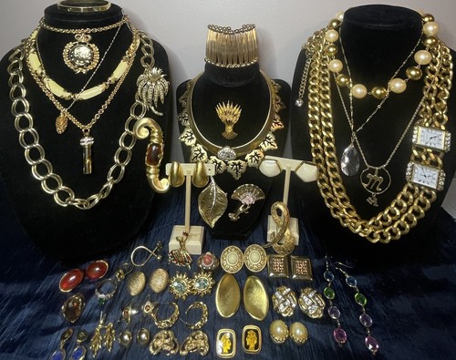 Vintage Gold Tone Matte Plated Mixed Jewelry Lot Monet Clara Studio ...