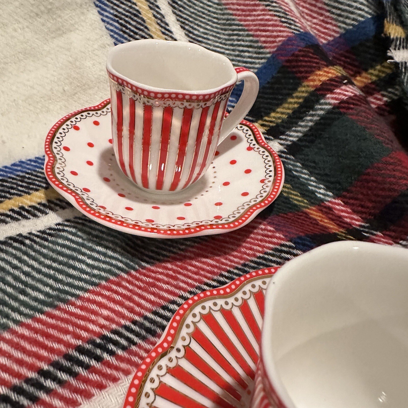 Grace Teaware Espresso Set 4 Cups & Saucer Red & White Stripes Dots ...