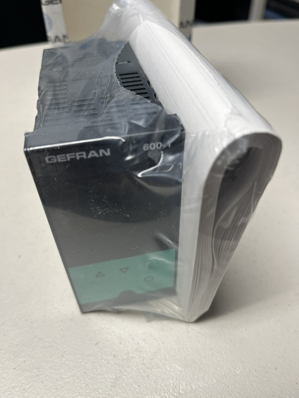 GEFRAN 600-R-R-0-0-1 PID Temperature Controller for sale online | eBay