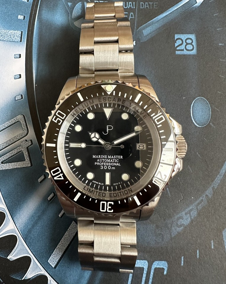 seiko nh35 JP Bespoke watch 44mm automatic watch Helium Release Valve ...