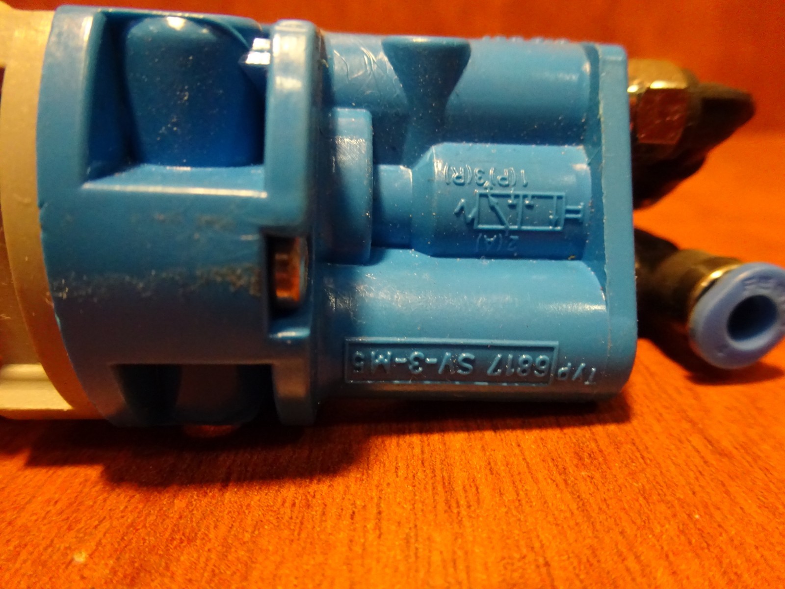 Festo 6817 Sv-3-m5 Panel Mount Valve Vacuum for sale online | eBay