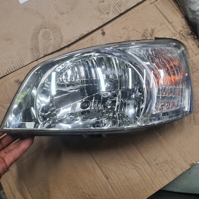 HYUNDAI GETZ 2005 FRONT LEFT/ PASSENGER SIDE HEADLIGHT | eBay