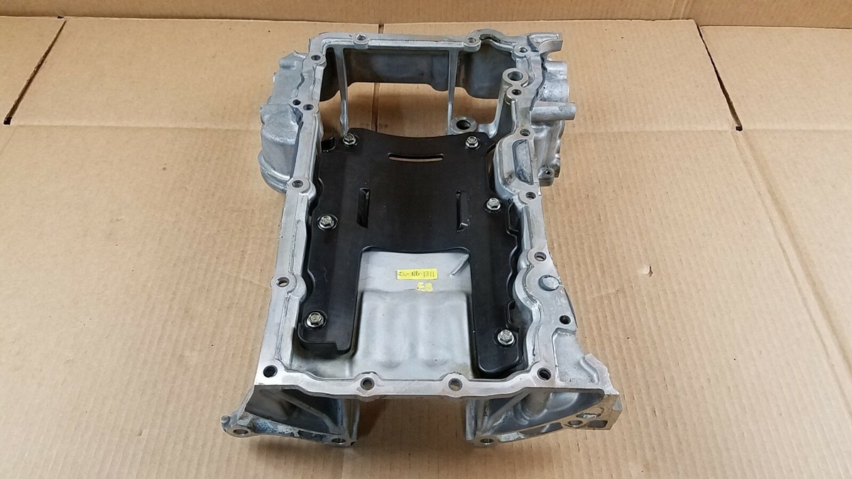 Infiniti Motor Oil Pan Cover