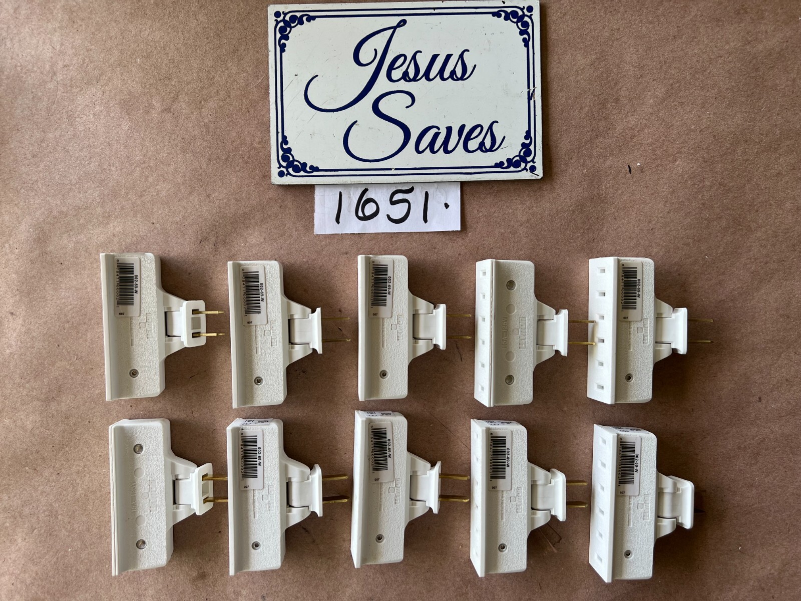 Leviton White Triplex Swivel Receptacle Outlet Adapter 15a 69-w for ...