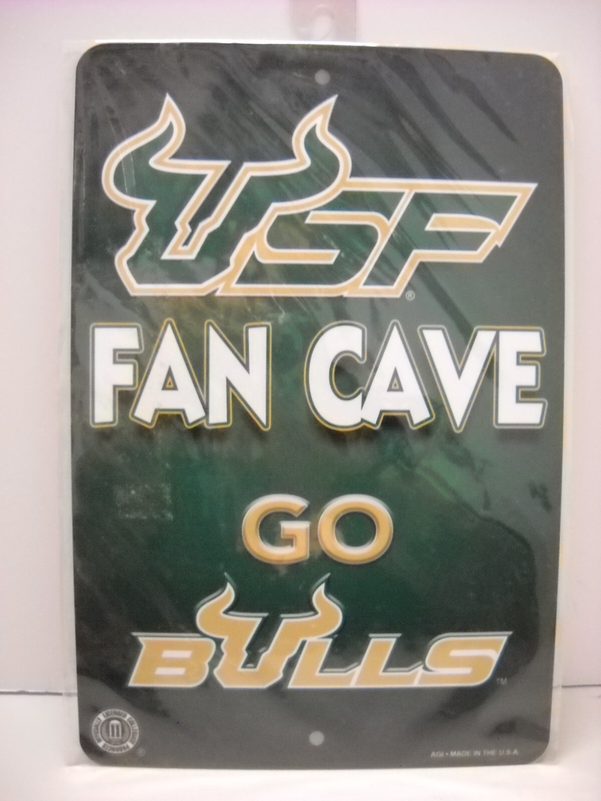 University of South Florida Bulls USF Fan Cave Go Bulls Indoor Outdoor ...