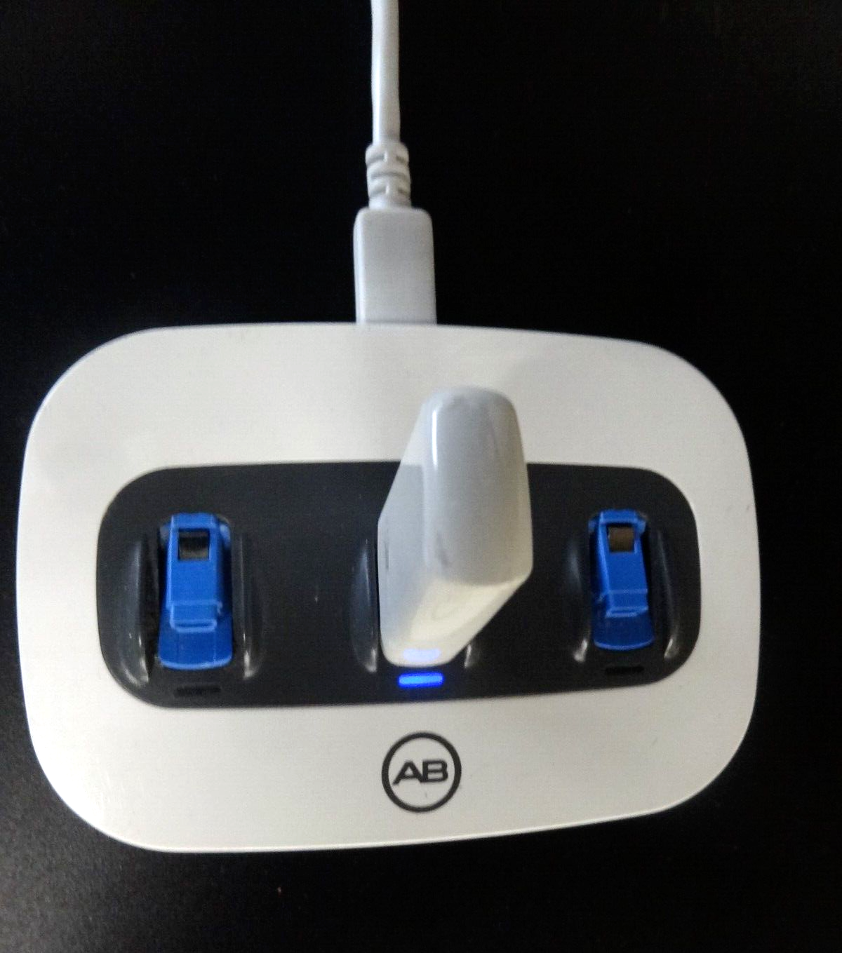 AB ADVANCED BIONICS M BATTERY CHARGER CL-5607 CHARGER ONLY T9-A11 | eBay