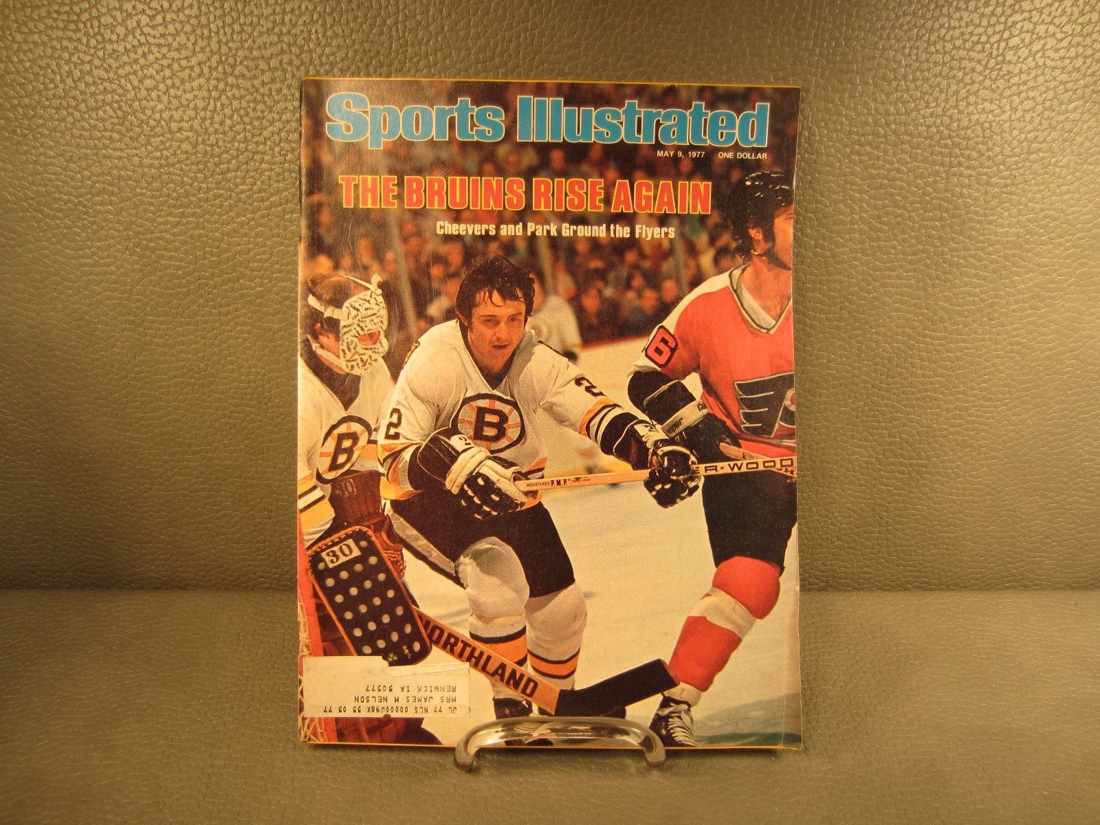 Vintage Sports Illustrated May 9,1977 Boston Bruins Cheevers and Park ...