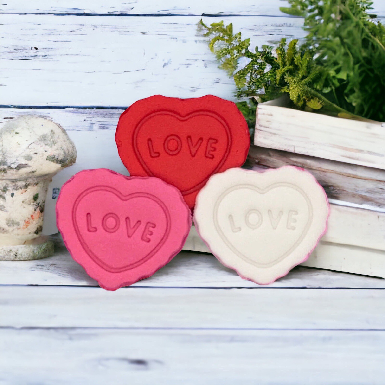 6 Valentine Cupcake toppers Edible LOVE HEARTS Fondant Cake Decorations ...