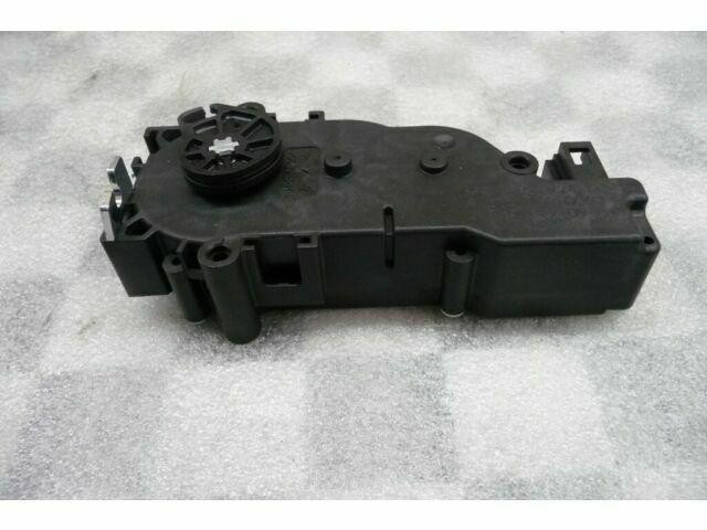 Mercedes-Benz GLA 200 CDI Rear Lid Boot Latch Lock Actuator Closing ...