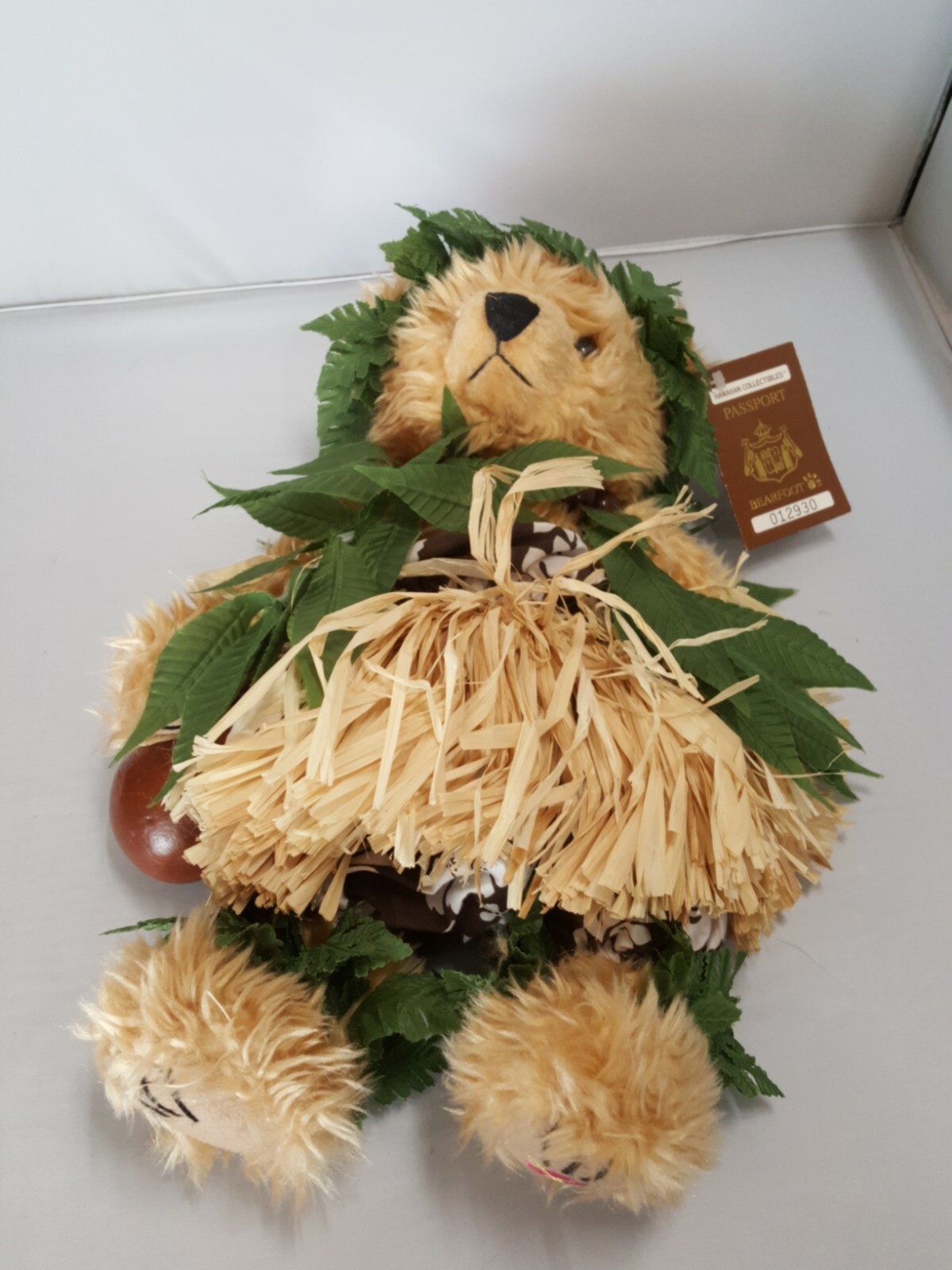 Hawaiian Collectibles Passport, Hoku Li’ili’i (Little Star) Bearfoot ...