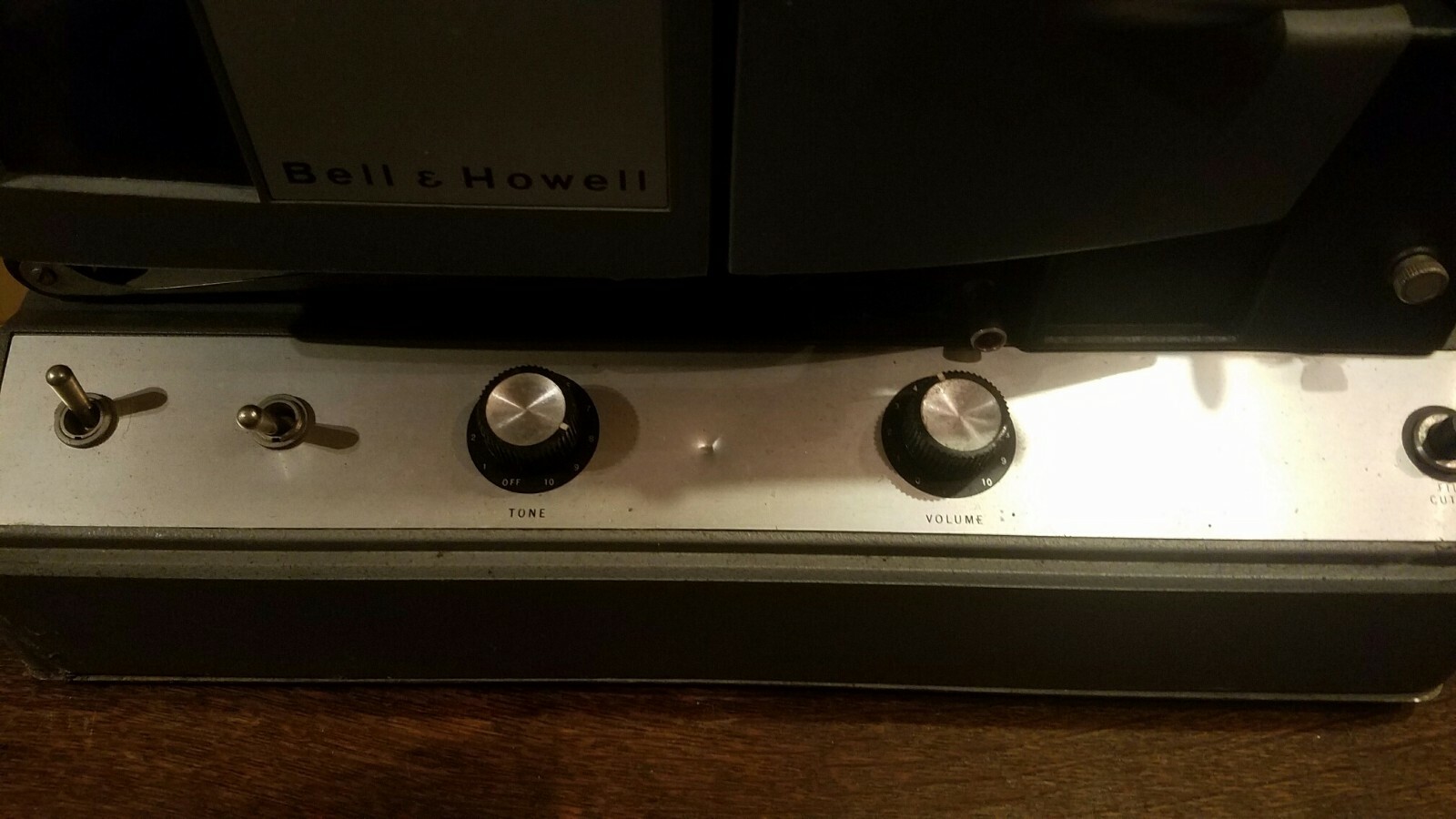 Vintage Projektor Bell & Howell 16mm Film Projector with Sound - Model ...