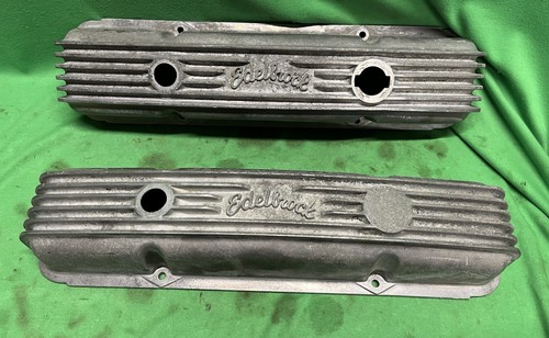 EDELBROCK CURVED SCRIPT SMALL BLOCK CHEVY FINNED VALVE COVERS Vintage ...