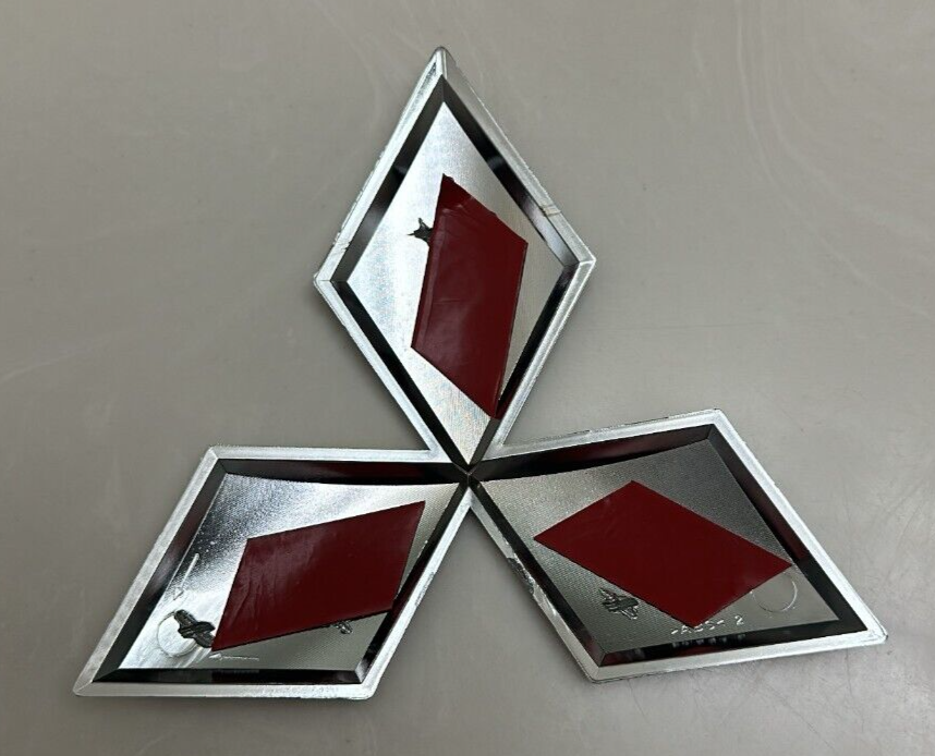 FRONT GRILLE EMBLEM For 2010-2015 Mitsubishi L200 Pajero Triton ...
