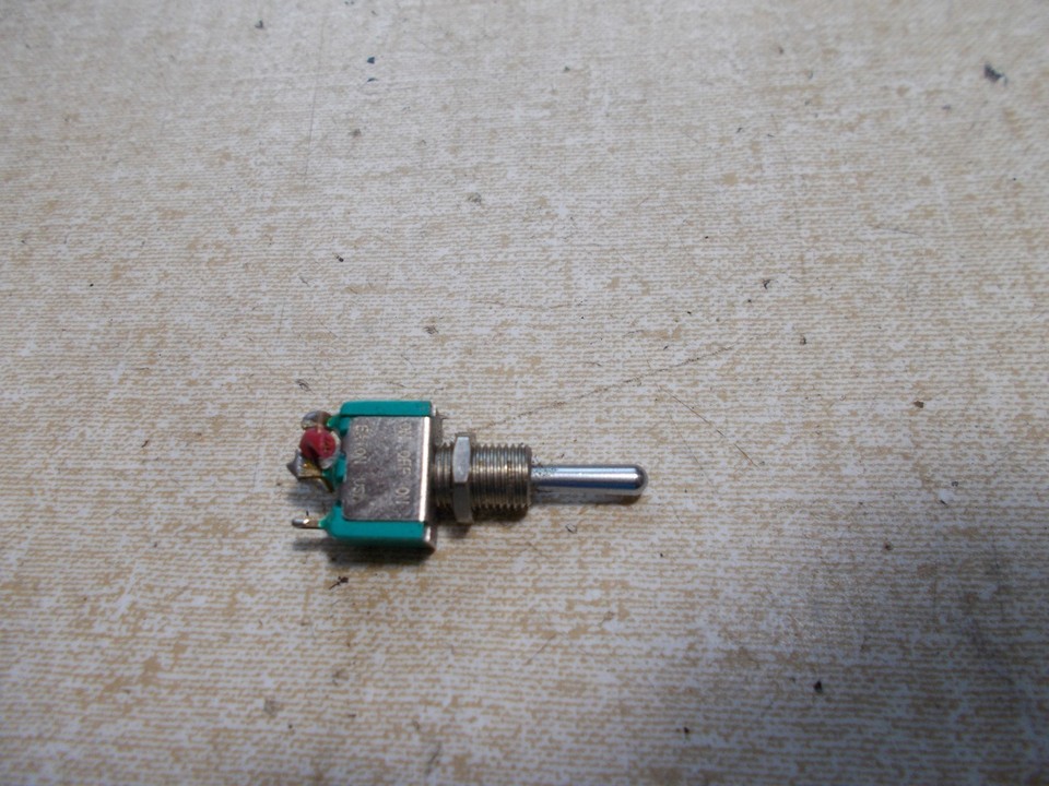 Eaton Toggle Switch 9120 3-6A On/Off/On 125-250VAC *FREE SHIPPING* | eBay