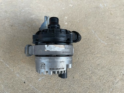 MERCEDES-BENZ C W205 AMG Coolant Pump A0005001800 GENUINE AMG | eBay