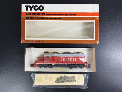 NEW TYCO HO Scale GP-20 Burlington Diesel Locomotive 5628 w/ Operating ...