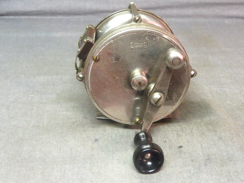 PFLUEGER FOUR BROTHERS MOHAWK 300 YD RAISED PILLAR SALTWATER REEL ...