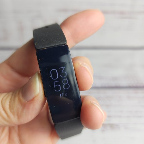 Fitbit ALTA Activity Tracker Wearable Tech Black Very Good 2020 Works w ...
