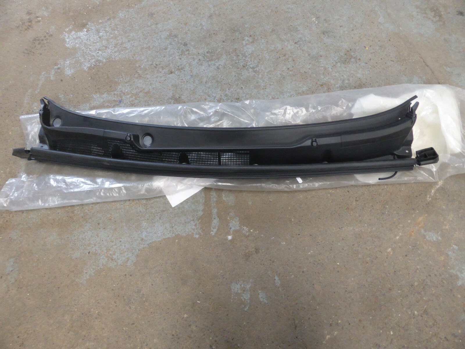 GENUINE VAUXHALL MOKKA + MOKKA X BRAND NEW WINDSCREEN SCUTTLE PANEL ...