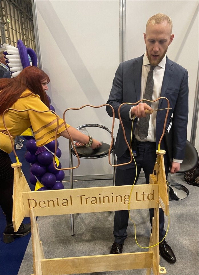 Personalised Giant Buzz Wire Game for Fairs, Schools, Weddings, Fetes ...