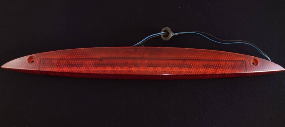 2002-2007 BUICK RENDEZVOUS THIRD BRAKE LIGHT HIGH MOUNT STOP LAMP 3RD ...