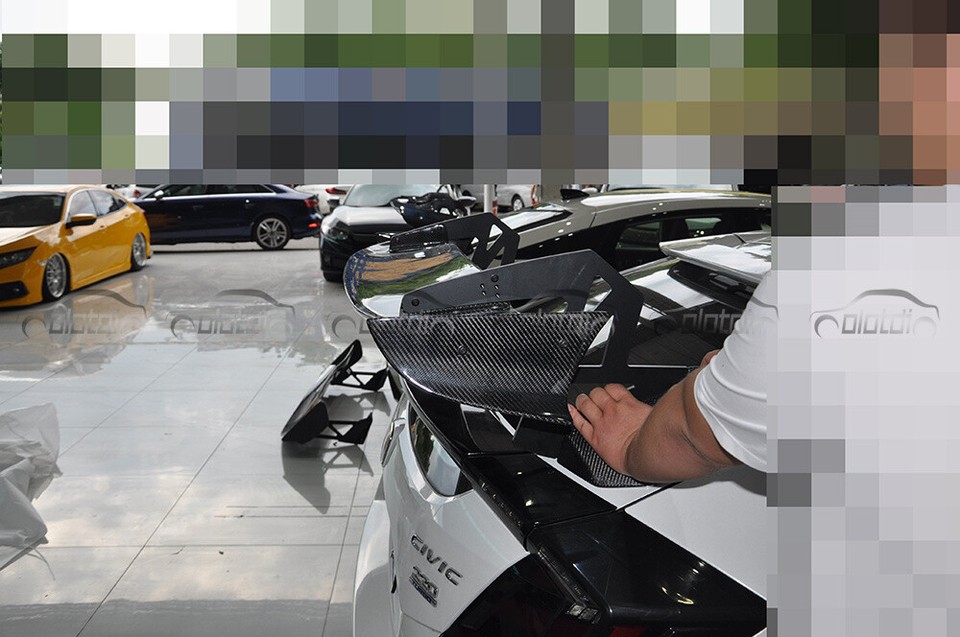 Carbon Fiber Spoon Type Wing Trunk Spoiler For Honda Civic FK7 FK8 ...