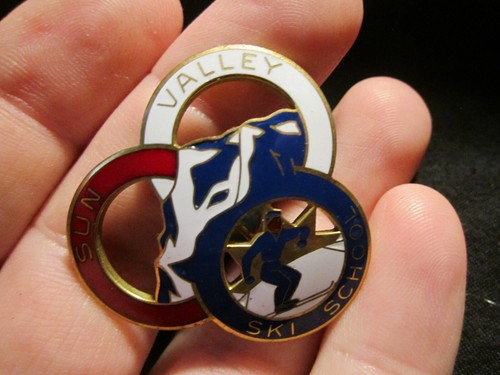 VINTAGE SUN VALLEY SKI SCHOOL LAPEL PIN BBA-10 | eBay