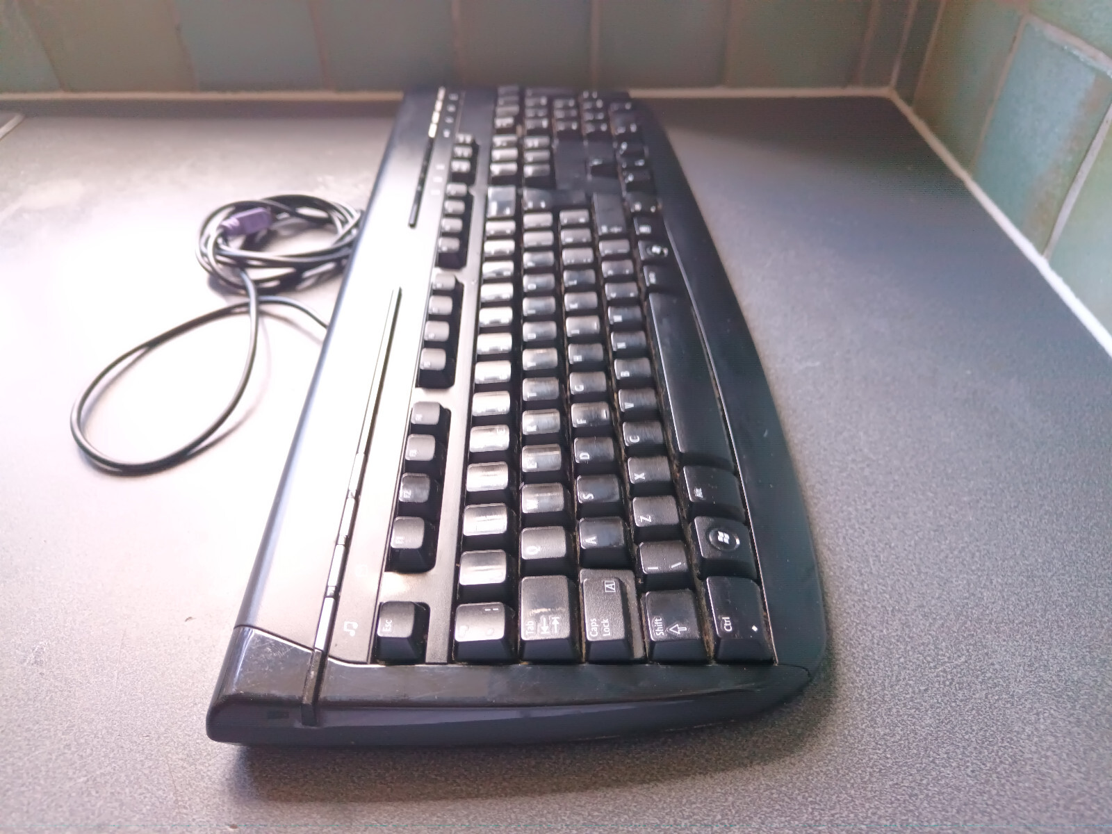 Keyboard PS/2 Logitech 350 Keyboard (before you bid please read ...